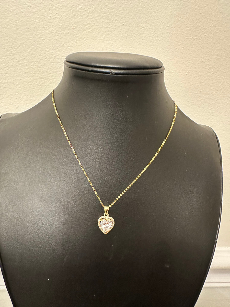 Small Gold Heart – The Glamour Palace